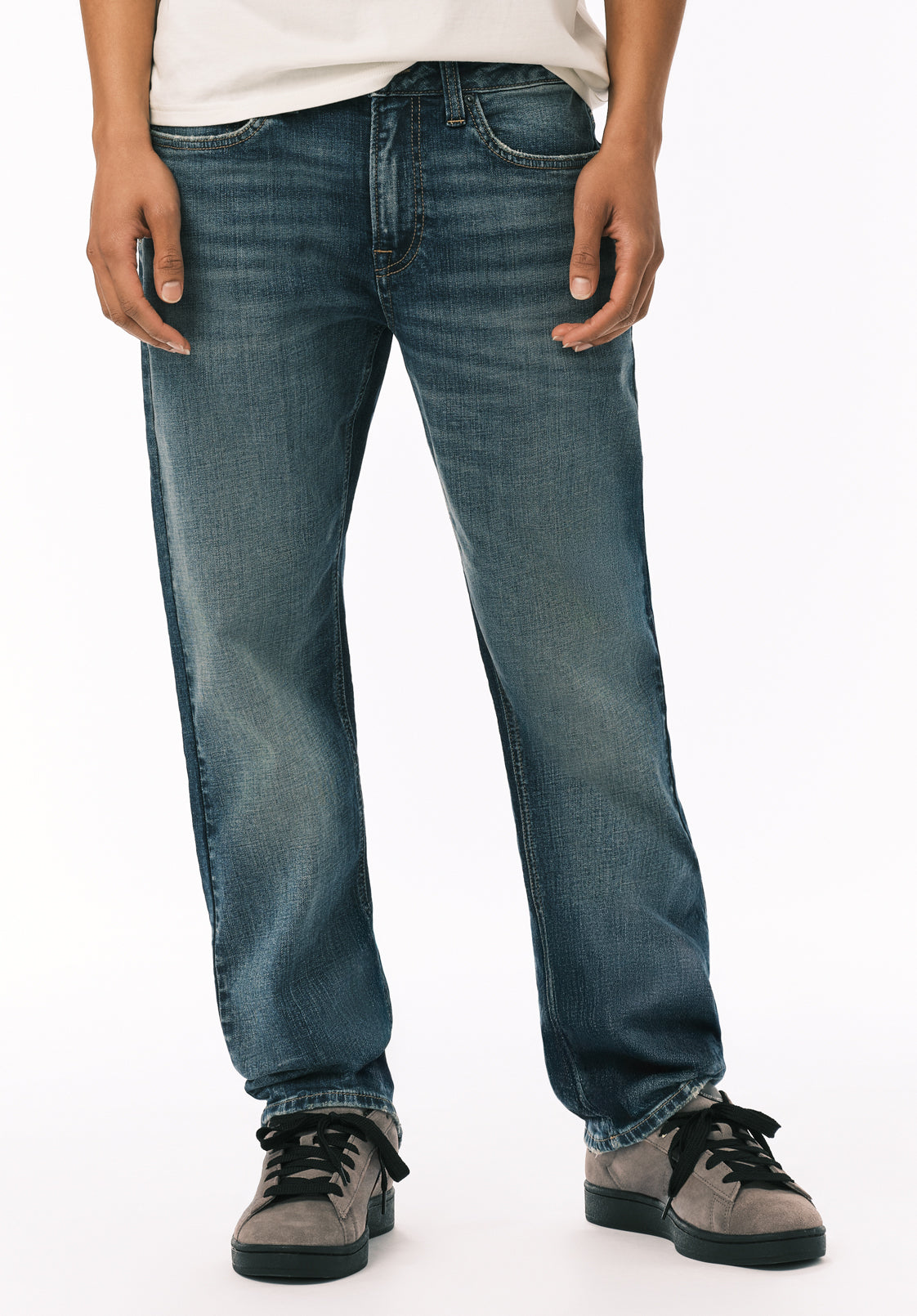 Men's Relaxed Fit Jeans | Men's Relaxed Straight Driven Jeans | Buffalo ...